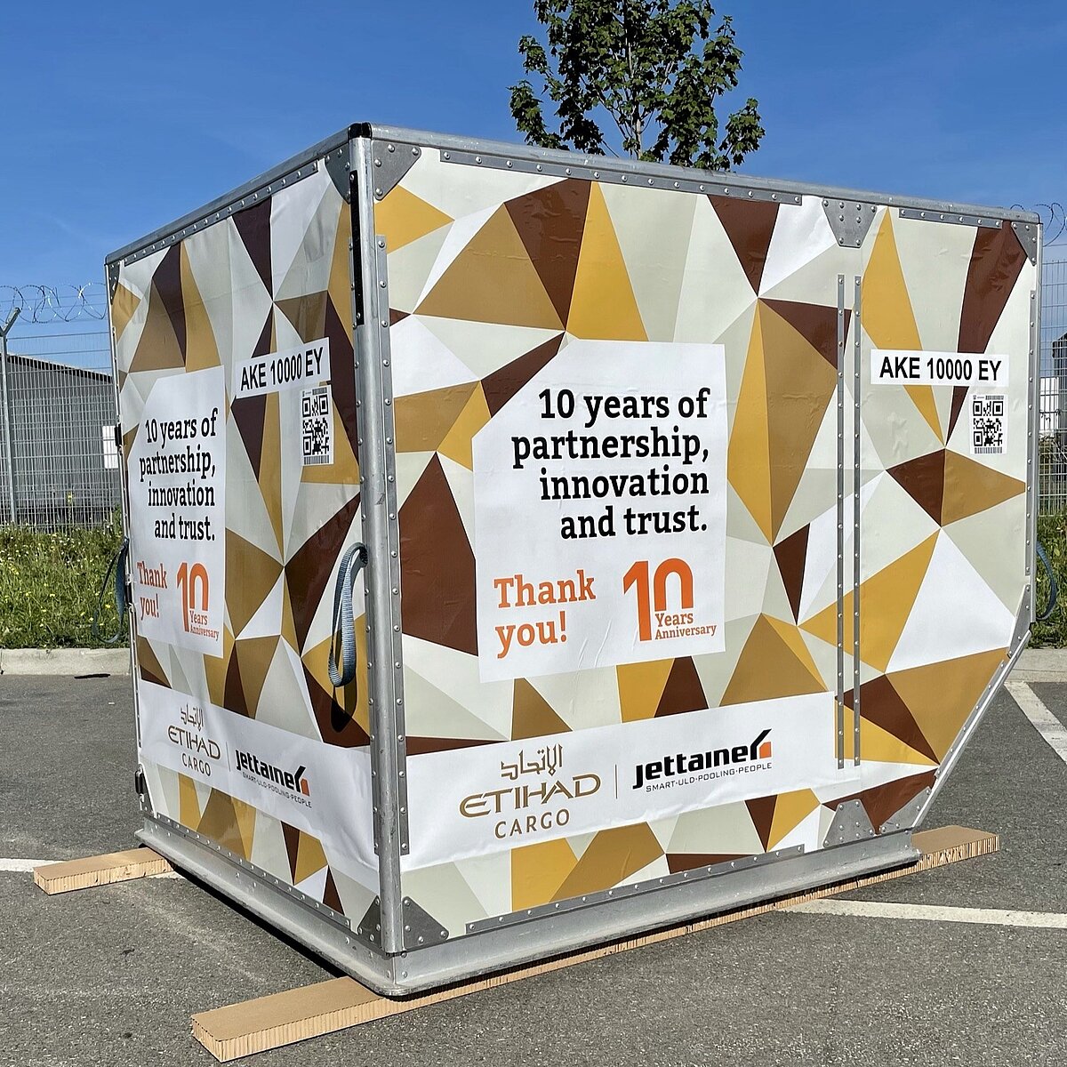 Jettainer: ETIHAD - A STRONG PARTNER FOR A DECADE